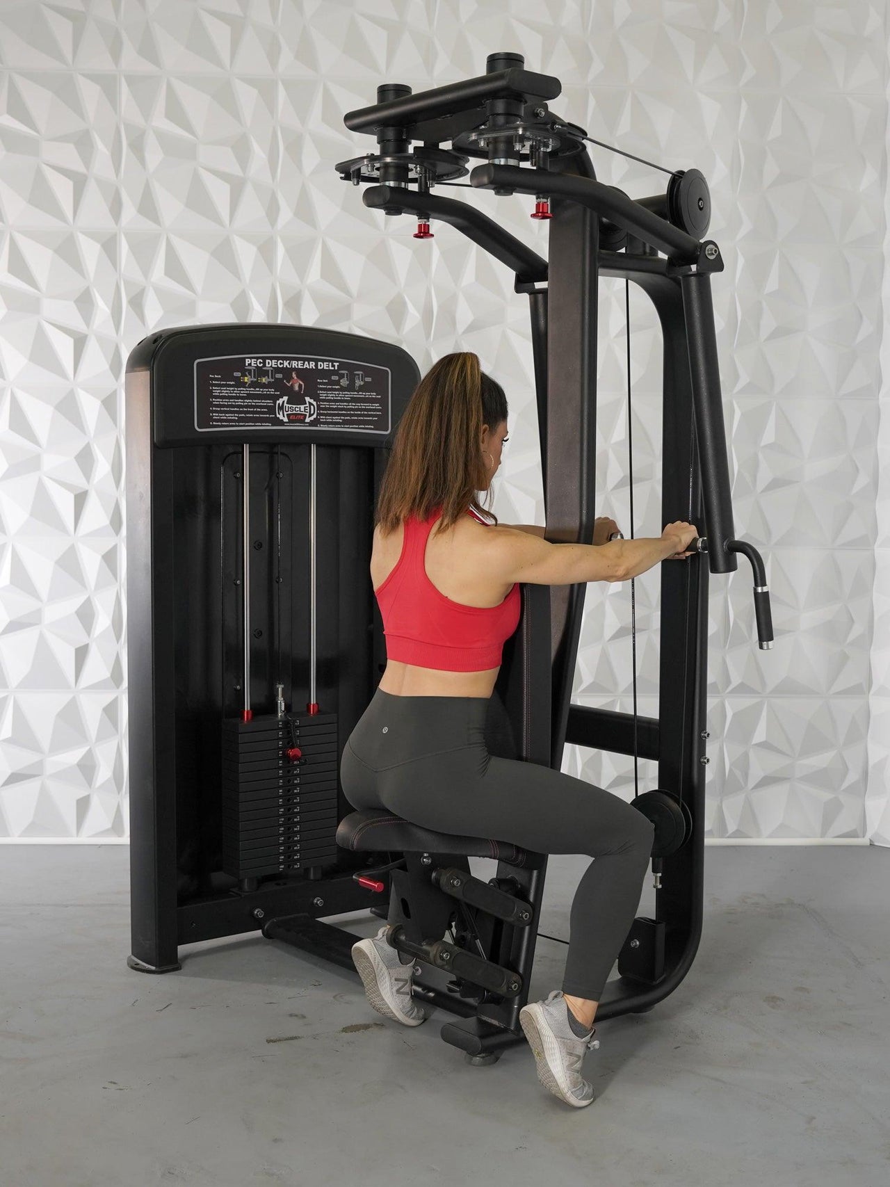 Elite Selectorized Pec Deck/Rear Delt - Muscle D Fitness - Commercial ...